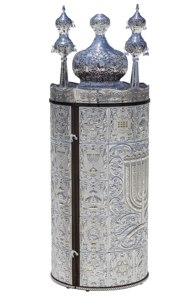 Mizmor Lamnatseach David Crown Torah Case | Hadad Bros